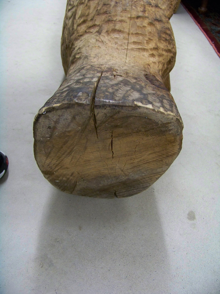 LARGE CARVED FULL HAND WITH POINTING FINGER TRADE SIGN.